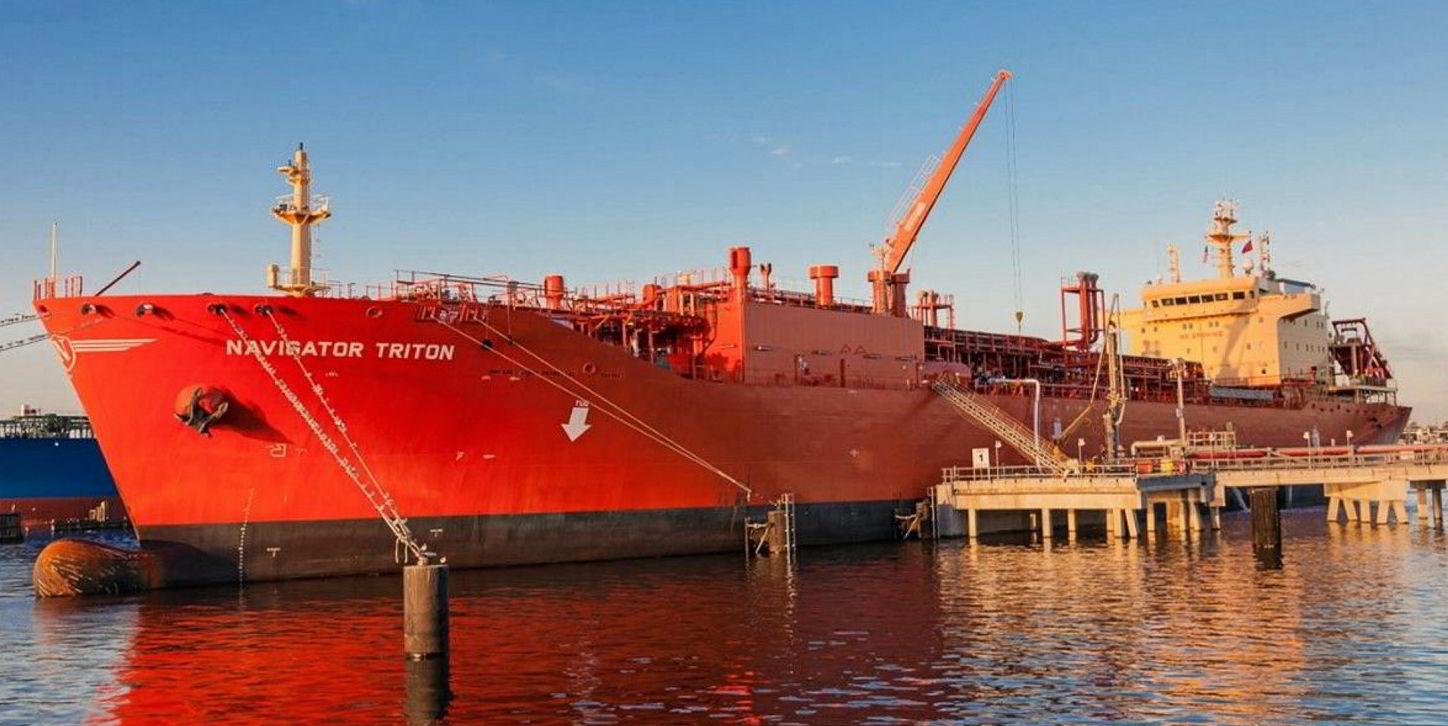 Navigator makes bond offer after selling veteran LPG carrier | TradeWinds