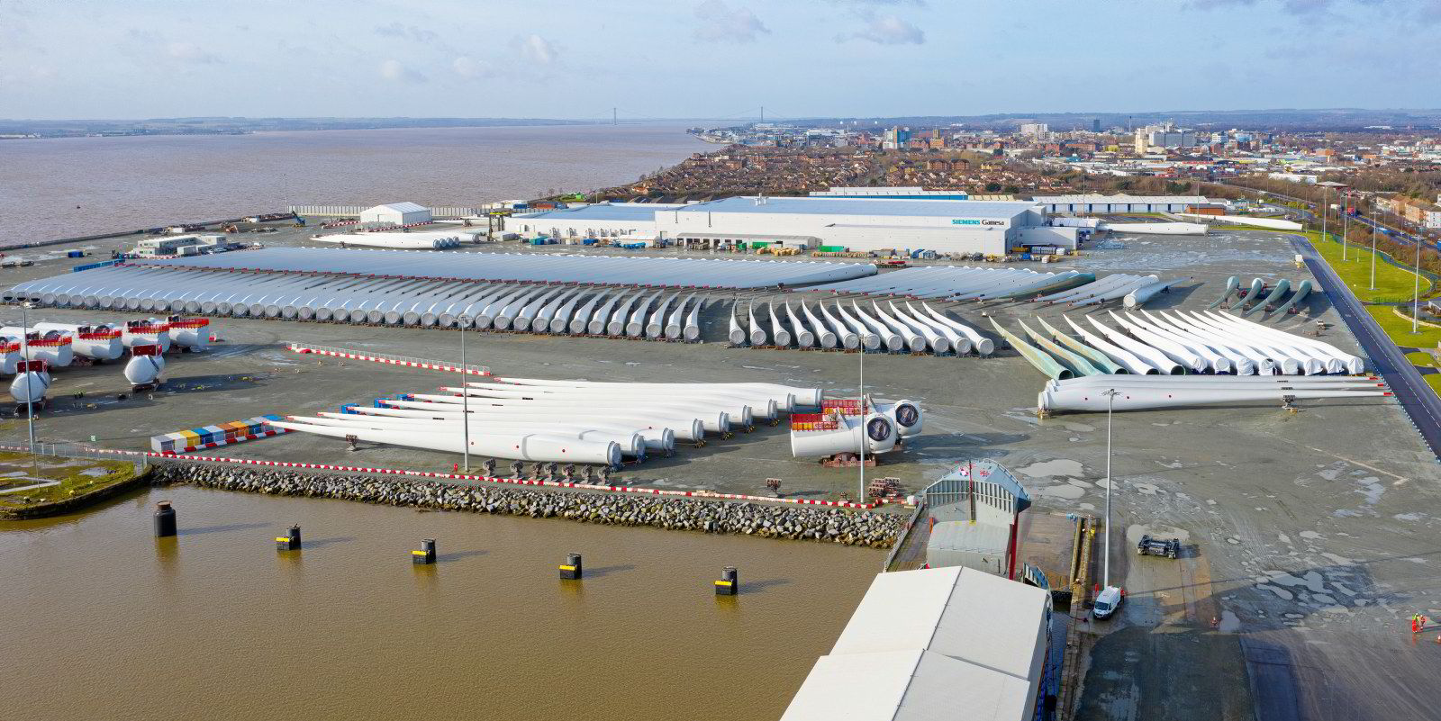 Aker Offshore-led group to develop UK's first wind turbine blade ...