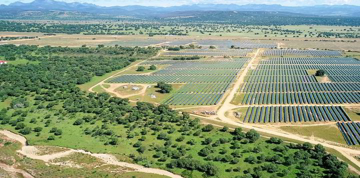 Repsol sells stake in renewables business for almost $1 billion ...