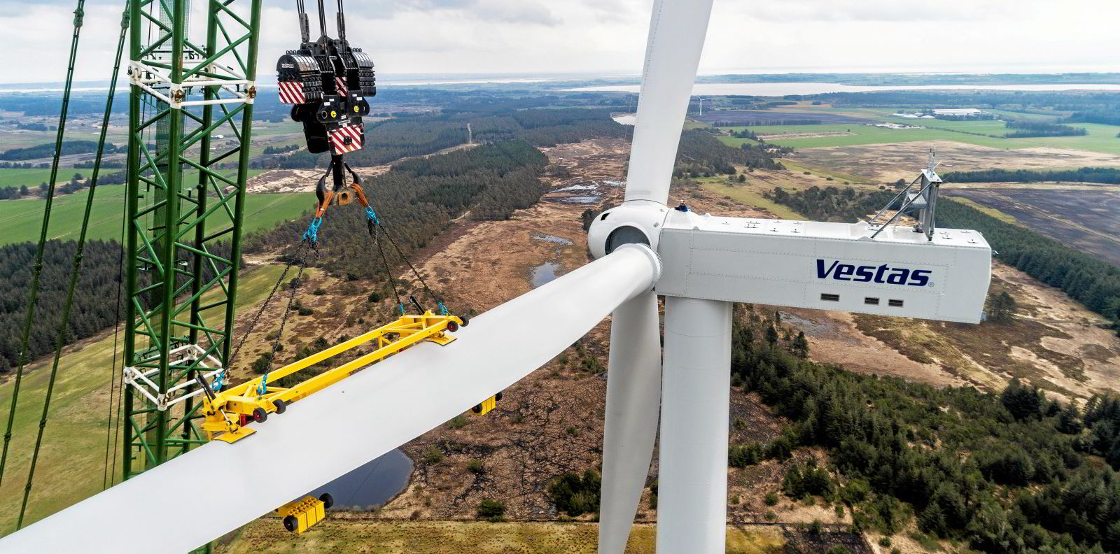 Vestas boosts most powerful onshore wind turbine as Q2 orders beat last ...