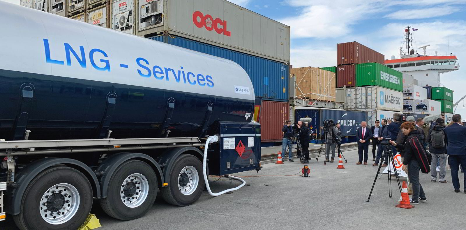 Germany hosts world's first bunkering of synthetic LNG | TradeWinds