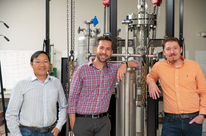 Hydrogen’s holy grail? | Creating green H2 from water and scrap metal ...