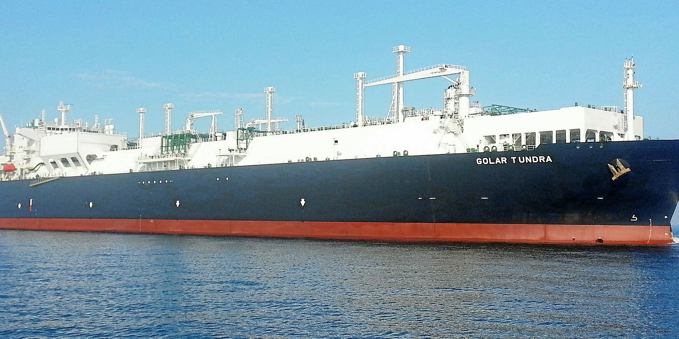 BW battles with Golar for Ivory Coast FSRU project | TradeWinds