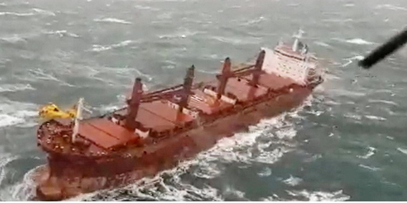VIDEO | Rescue dash as rudderless cargo ship hits foundation at giant ...