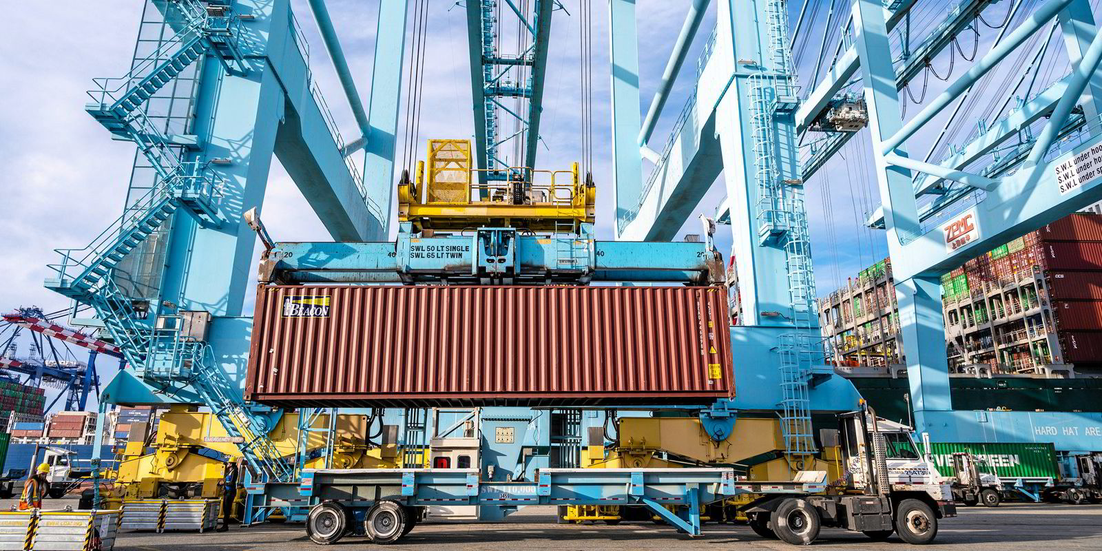 Container lines overloaded by 'Covid cargo crunch', World Shipping ...