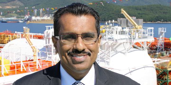 QatarEnergy awards five more LNG carrier contracts to consortium of ...