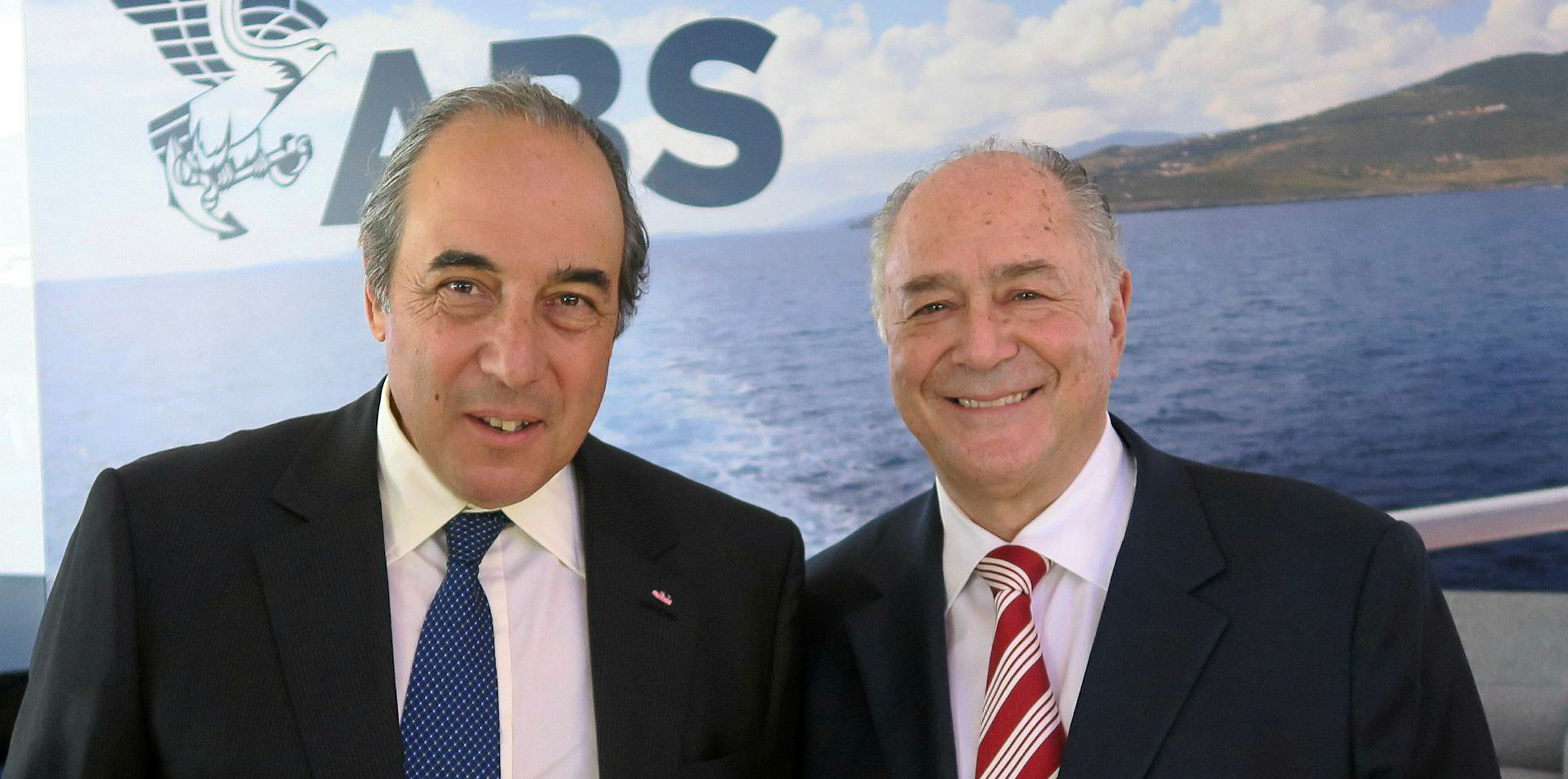 GasLog positive amid second quarter loss | TradeWinds