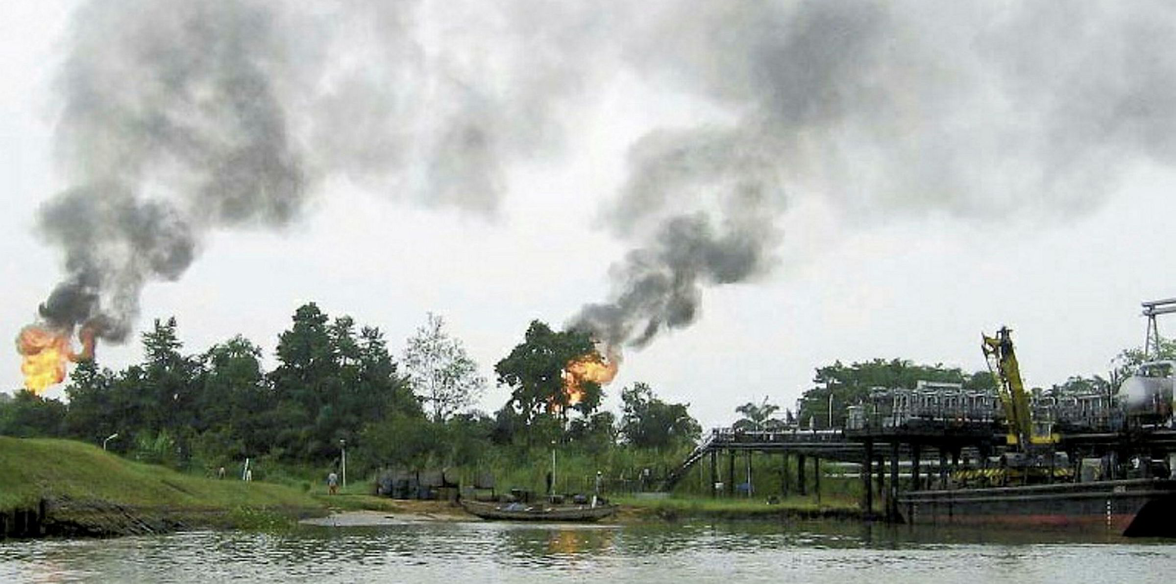 Nigeria battles to keep oil industry afloat, despite rising insecurity ...
