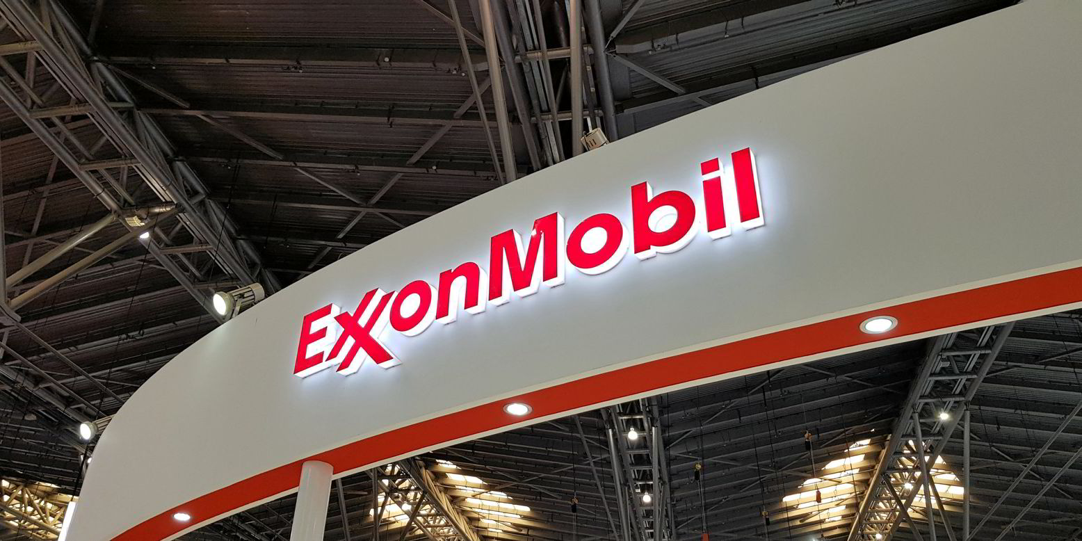 Sinokor wins ExxonMobil aframax charters with STX newbuildings | TradeWinds