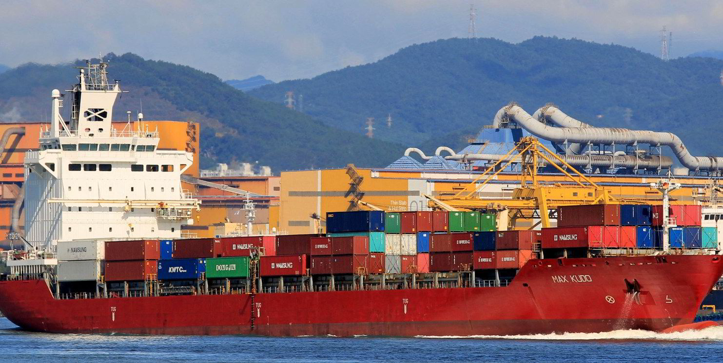 Straits Orient Lines splashes out $15m on two boxships | TradeWinds