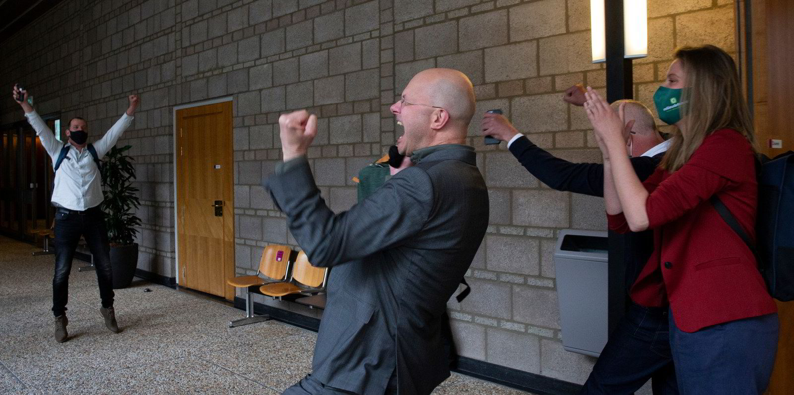 'That's not enough': Dutch court orders Shell to deepen carbon cuts in ...