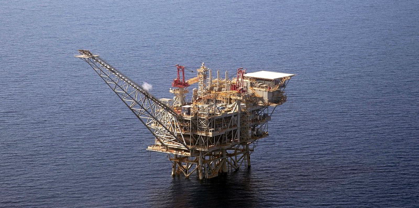 Escalating violence forces Chevron to shut in gas platform offshore ...