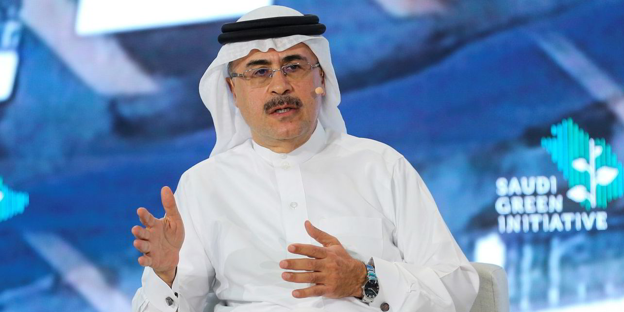 Aramco triggers bid battle for two prized oilfield expansion contracts ...