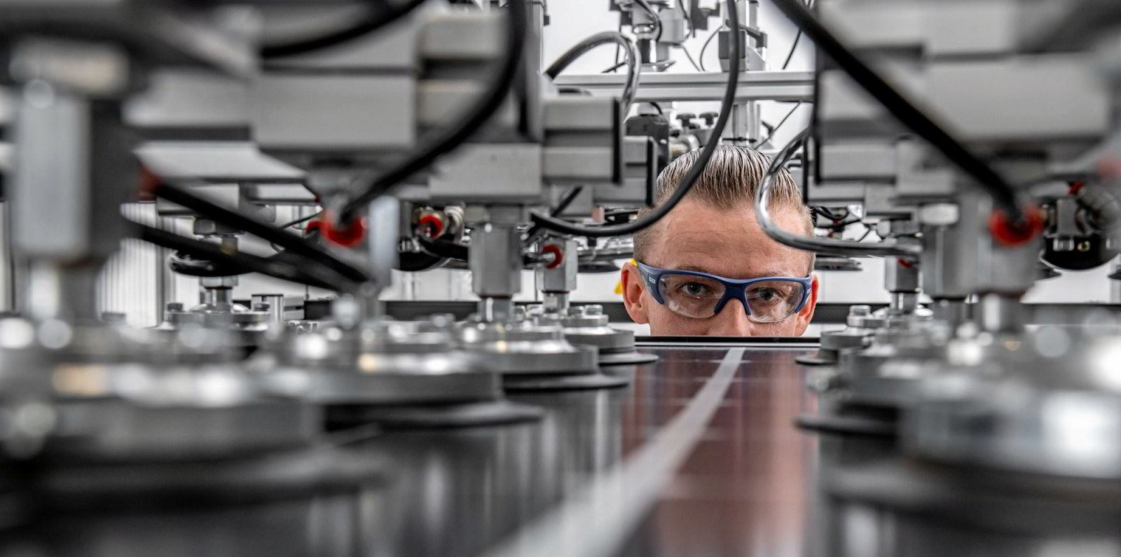 Meyer Burger eyes mass production of 'record-efficiency' solar cells ...