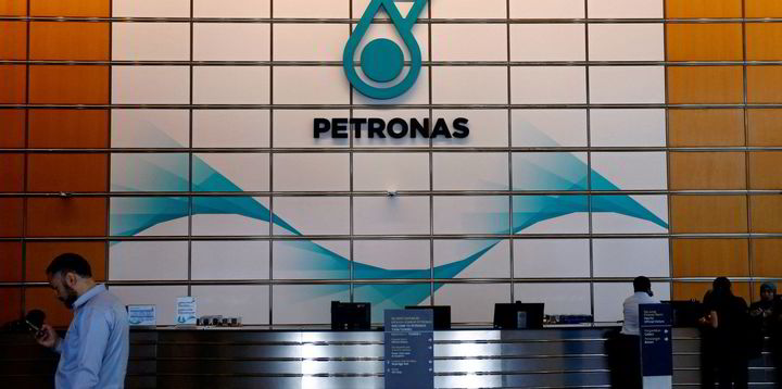 Petronas takes the reins from Shell at gas hub offshore Sarawak ...