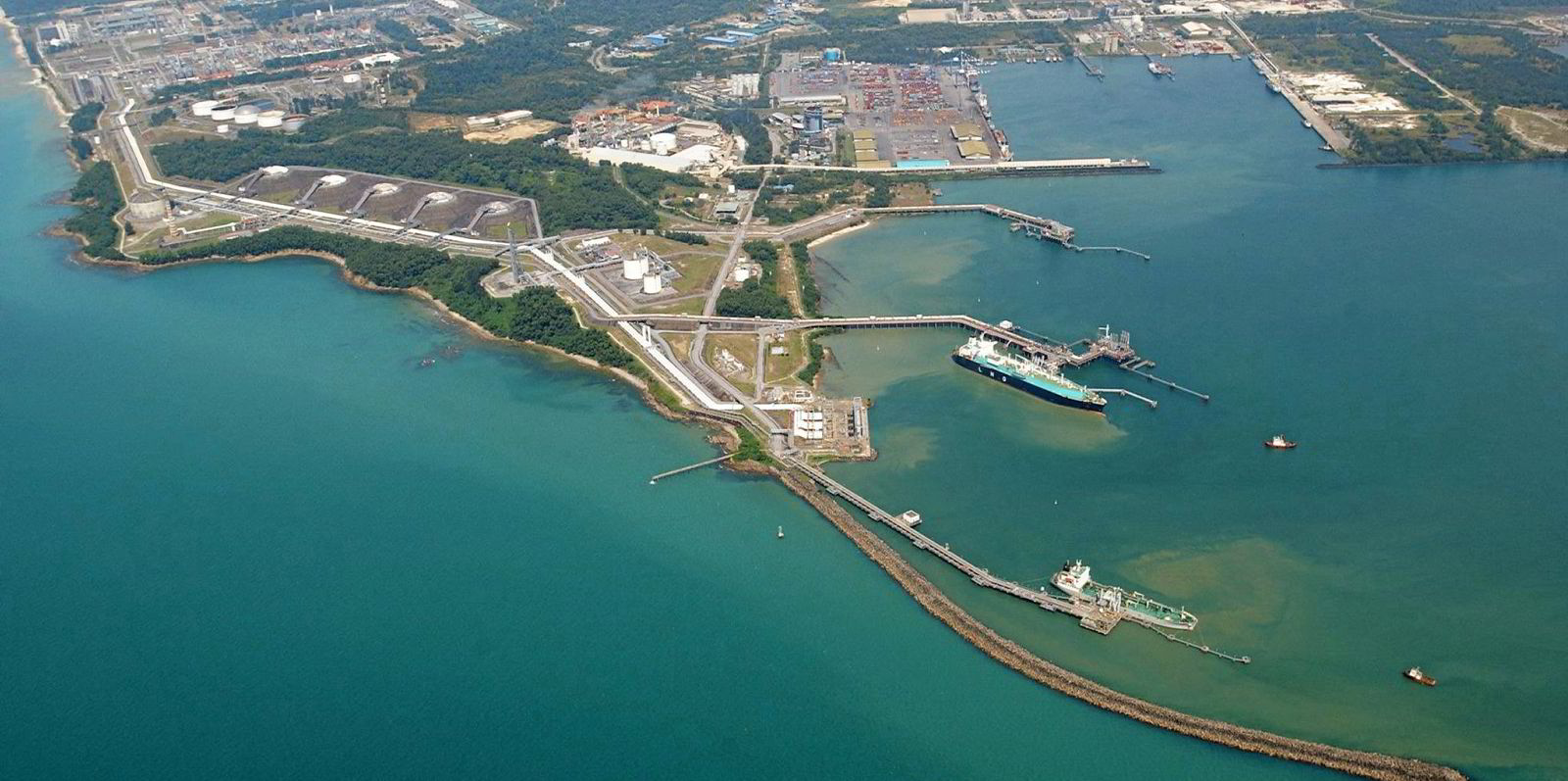 Key contract awarded for PTTEP's mighty Malaysian gas project ...